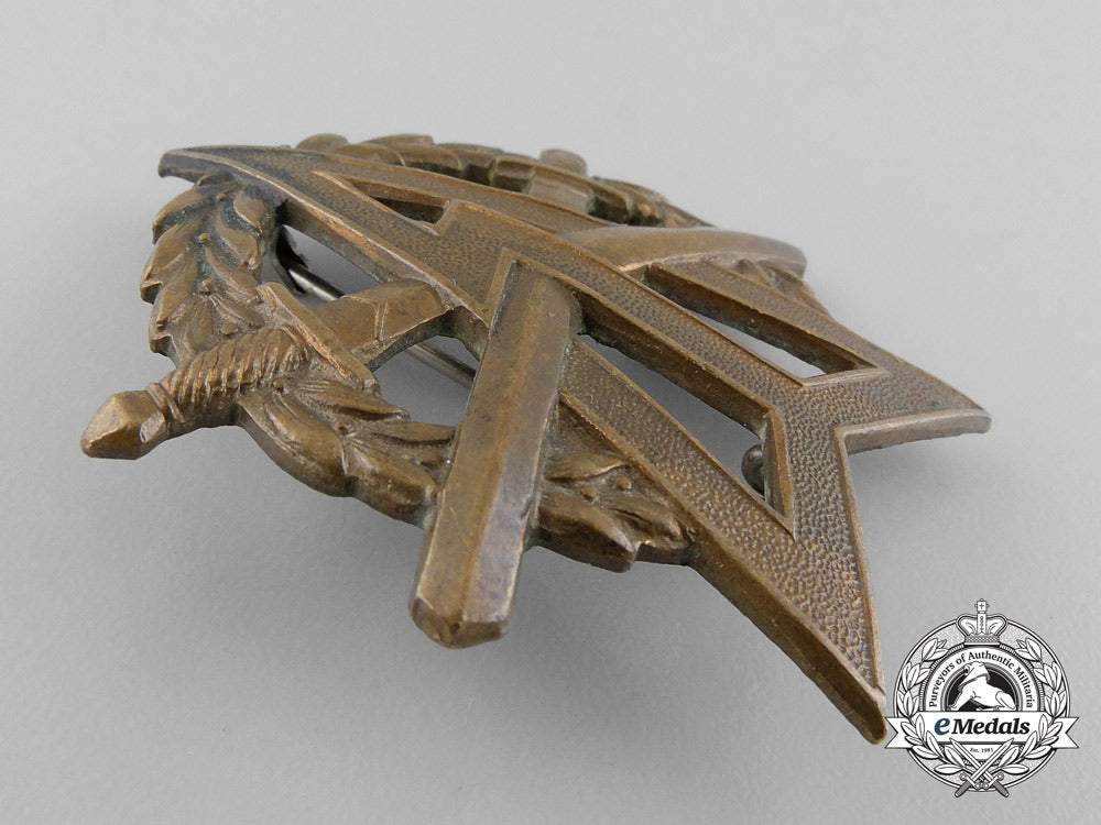 A Royal Dutch Army Military Physical Proficiency Badge – eMedals