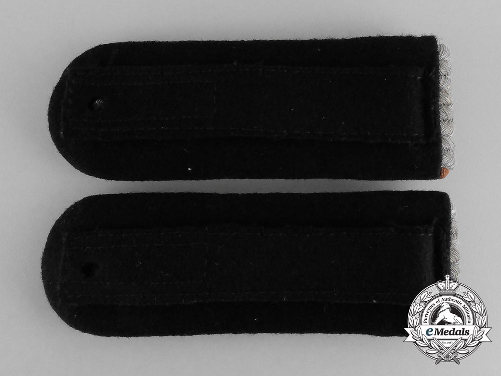 A Set Of Waffen-Ss Reconnaissance Obersturmführer Rank Shoulder Boards ...
