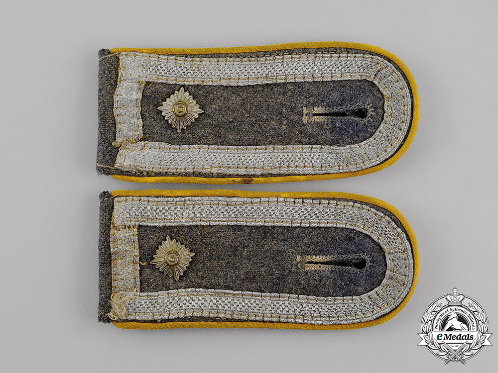 Germany. A Luftwaffe Flyer Feldwebel Rank Shoulder Straps – eMedals