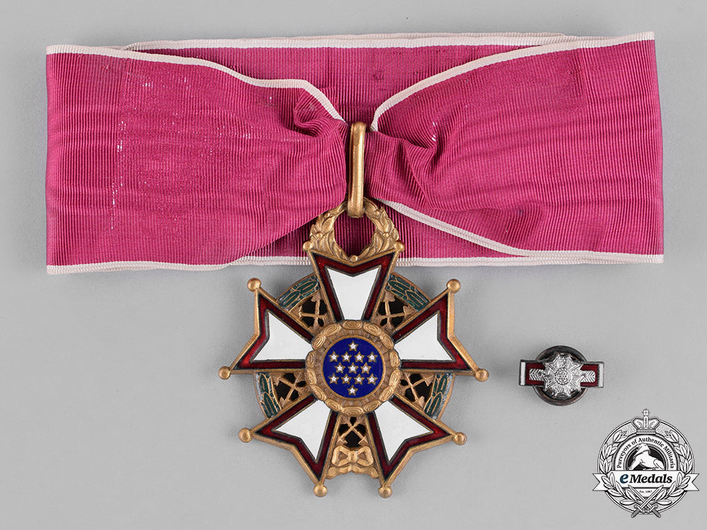 United States. A Legion Of Merit, Commander, C.1944 – eMedals