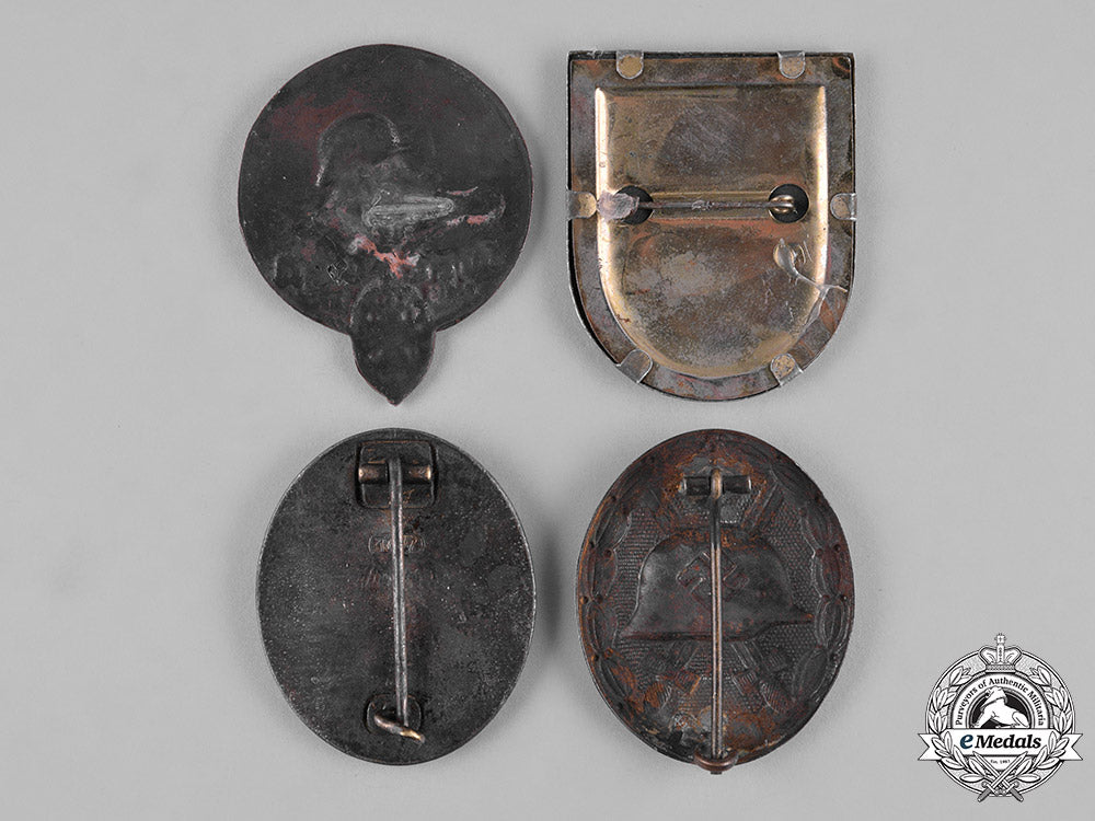 Germany, Third Reich. A Lot Of Insignia And Badges – eMedals