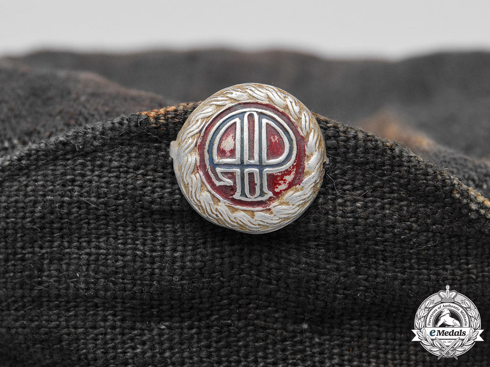 Croatia. A Second War Period Ustasha Officer’s Side Cap (Dorojnik ...