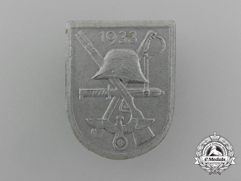 A 1933 Wehrmacht Heer (Army) Parade Badge – eMedals
