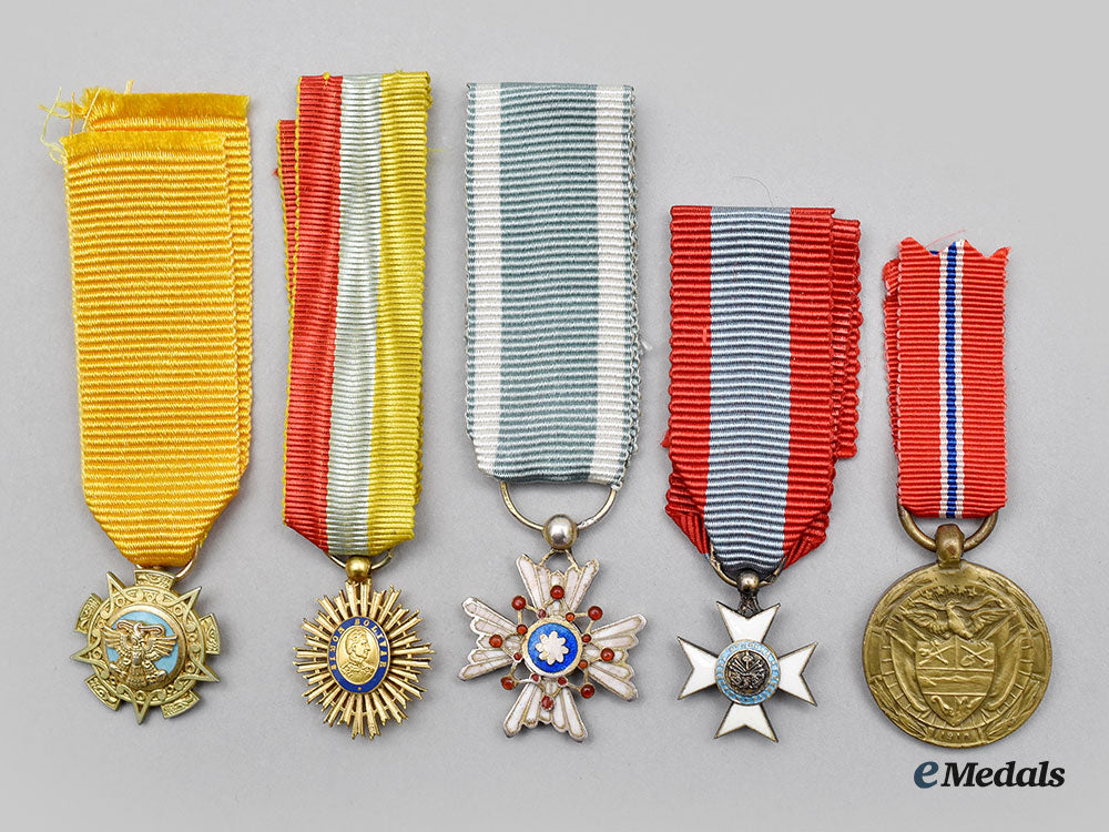 Haiti, Japan, Mexico, Panama, Venezuela. A Lot Of Five Miniature Award ...