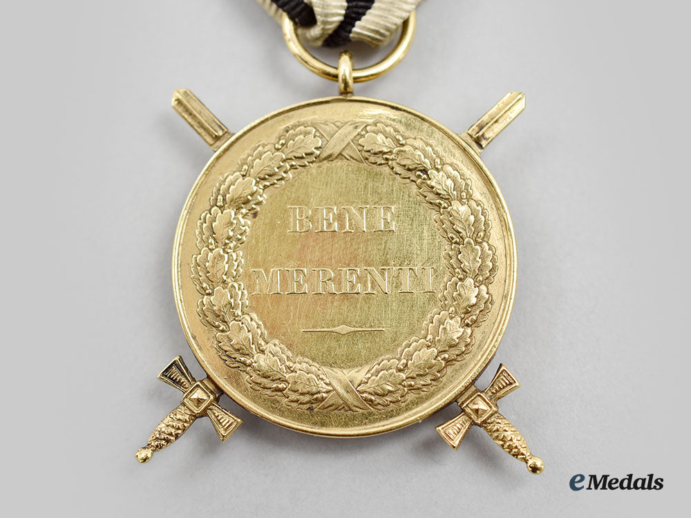 Hohenzollern, Dynasty. A Rare Prototype Bene Merenti Medal In Gold Wit ...