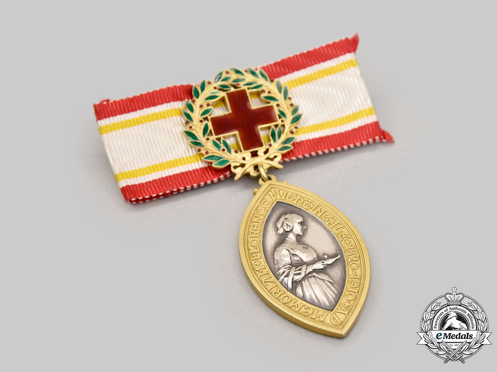 What Is A Florence Nightingale Award International Nursing Medal