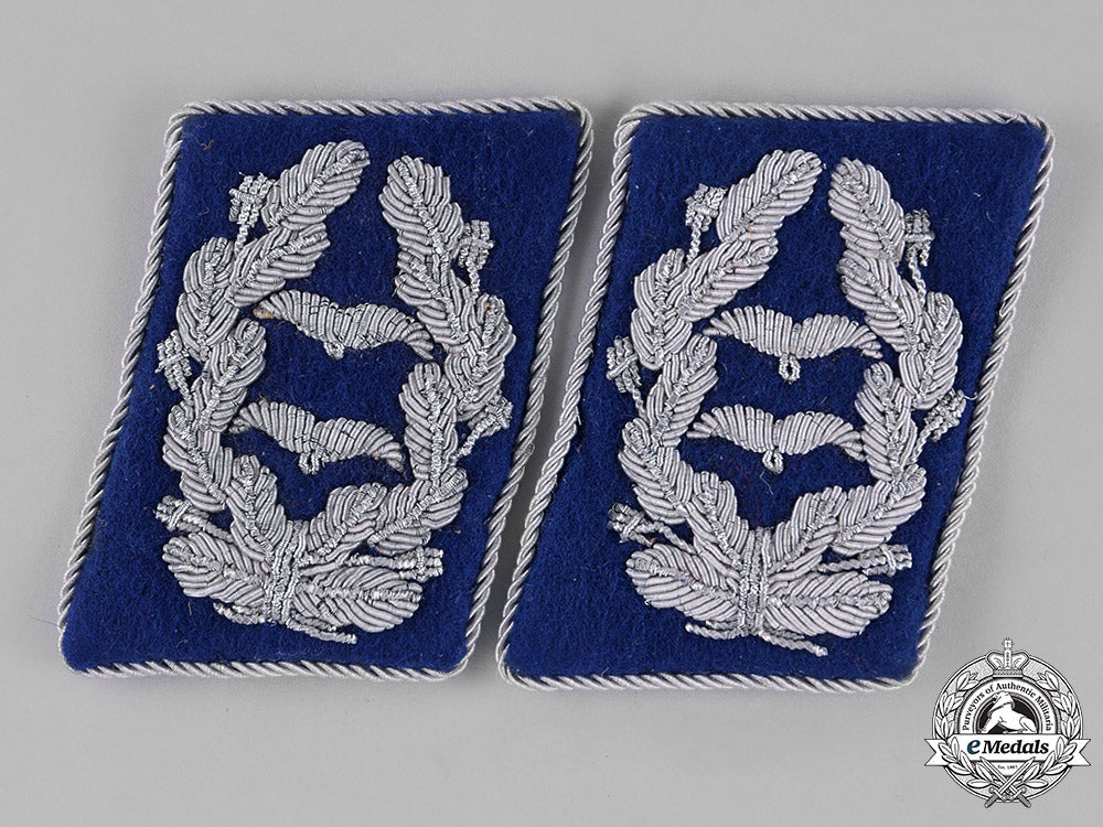 Germany, Luftwaffe. A Set Of Lieutenant Colonel Rank Medical Corps Col ...