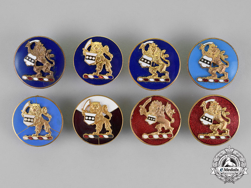 United States. Twenty-Nine Pennsylvania National Guard Insignia Badges ...