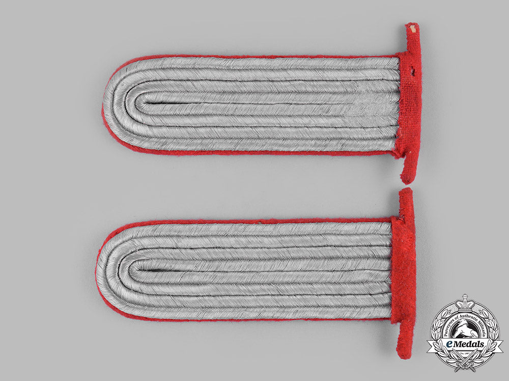 Germany, Heer. A Set Of Flak/Artillery Leutnant Rank Insignia – eMedals